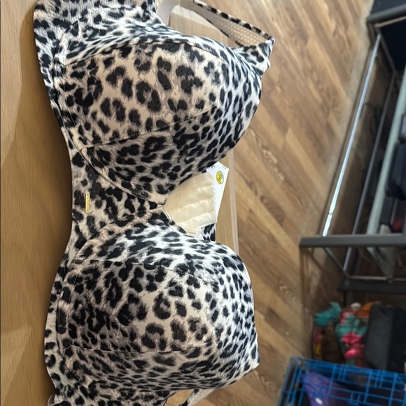 Cacique | Intimates & Sleepwear | Snow Leopard Print Cacique Bra | Poshmark